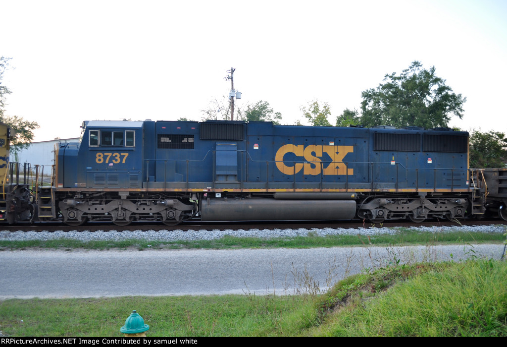 CSX SD60I #8737